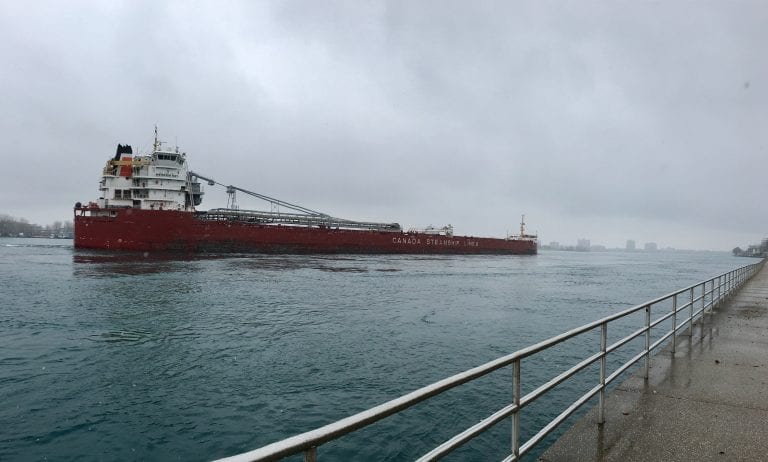 15 Top Viewing Spots For Great Lakes Freighters & Wild Weather (Live ...