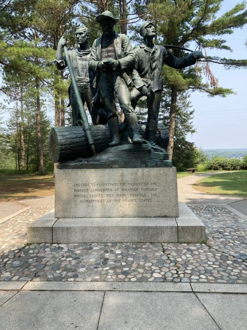 Michigan Road Trips: 5 Bucket List Drives To Discover Michigan's Beauty