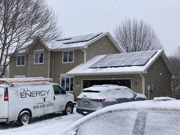 Michigan's Solar Panel Installation Guide - Your Key To Energy Independence