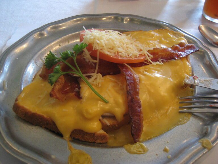 Kentucky Famous Food - 11 Delicious Iconic Dishes