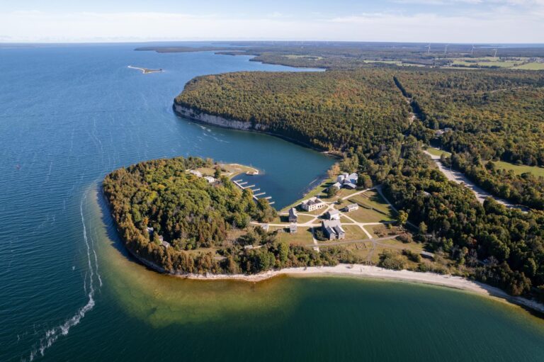 5 Top Rock Hunting Beaches In Michigan - An Awesome Rock Hounds Guide